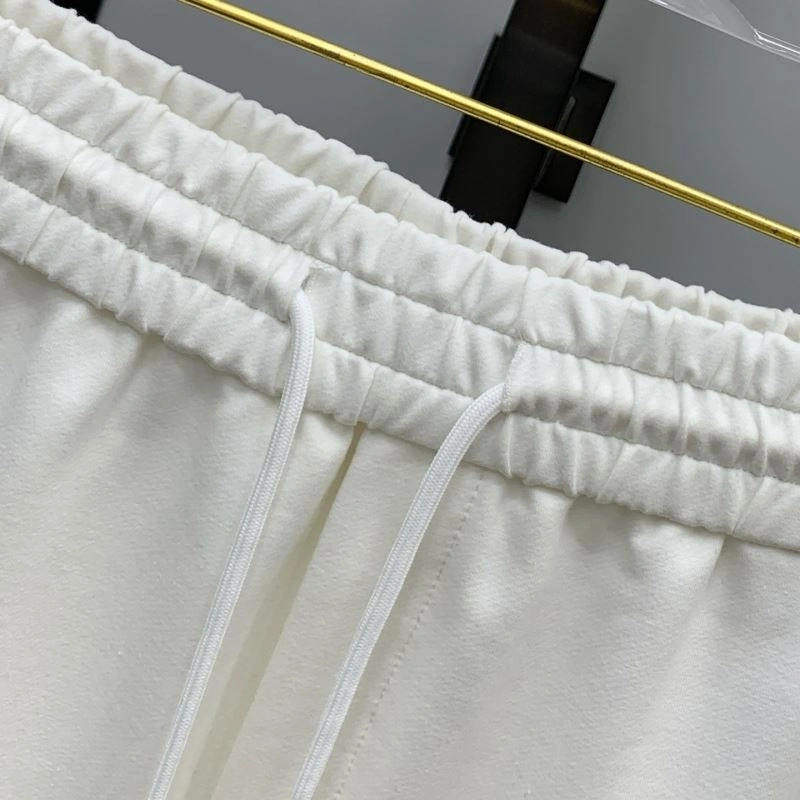 Value-priced Louis Vuitton Short Pants