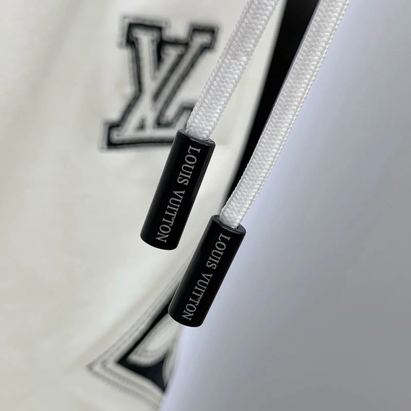 Value-priced Louis Vuitton Short Pants