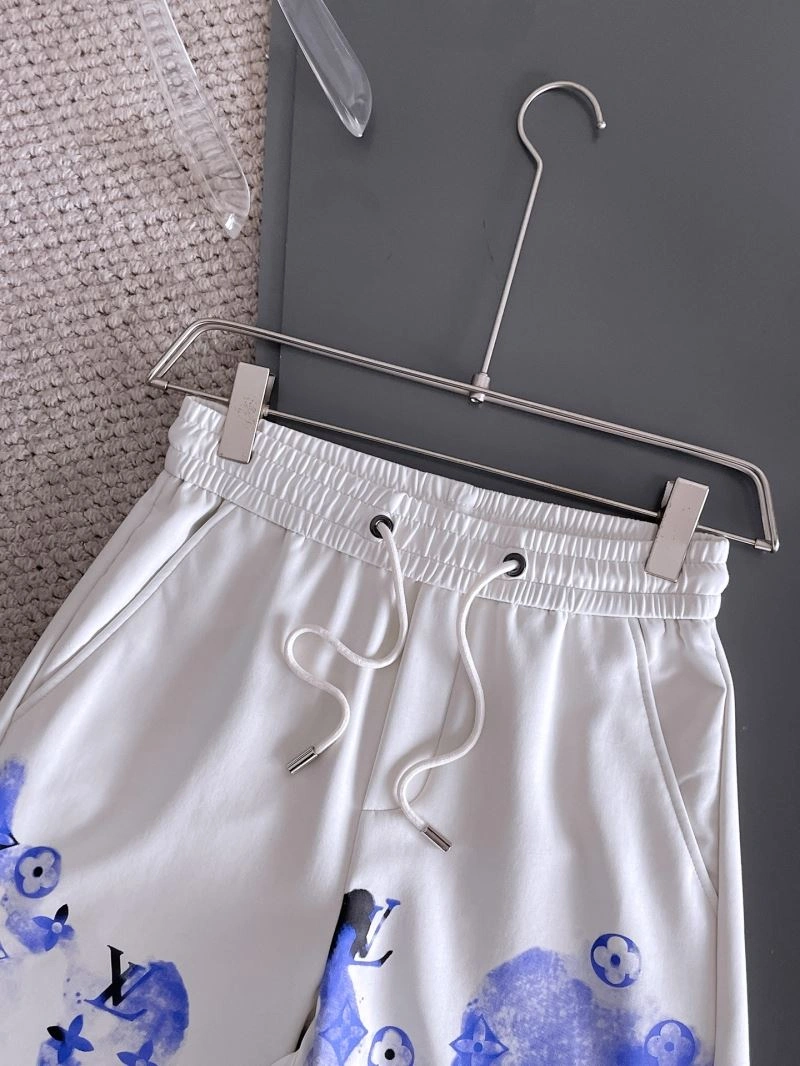 Accurate model Louis Vuitton Short Pants