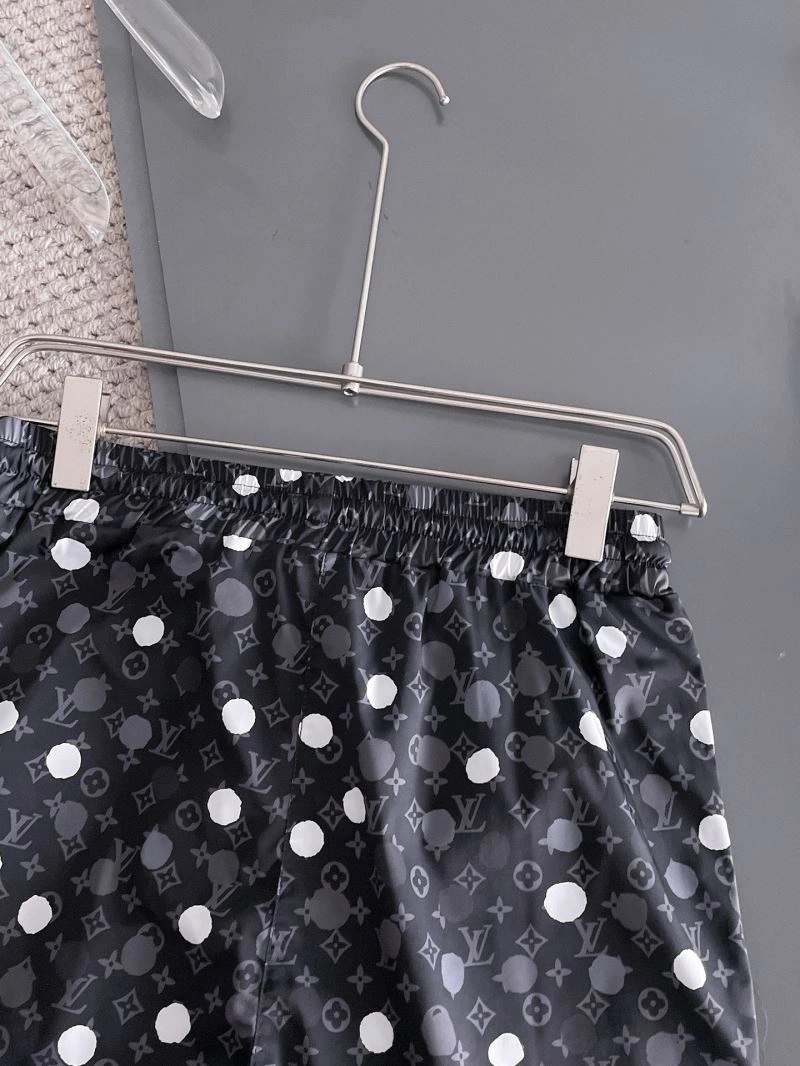 Top mirror Louis Vuitton Short Pants