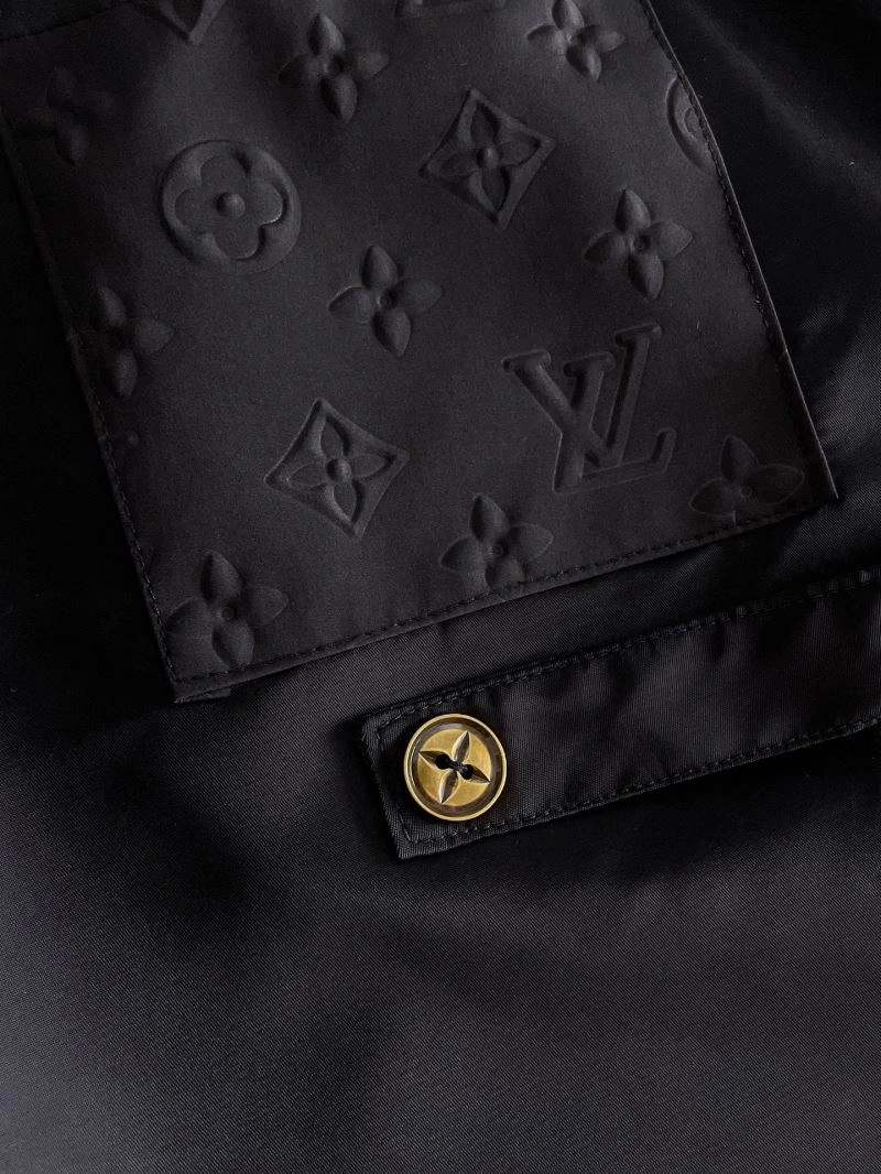 Brand-authenticated Louis Vuitton Short Pants