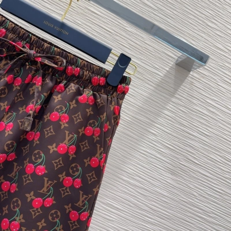 Low-cost Louis Vuitton Short Pants