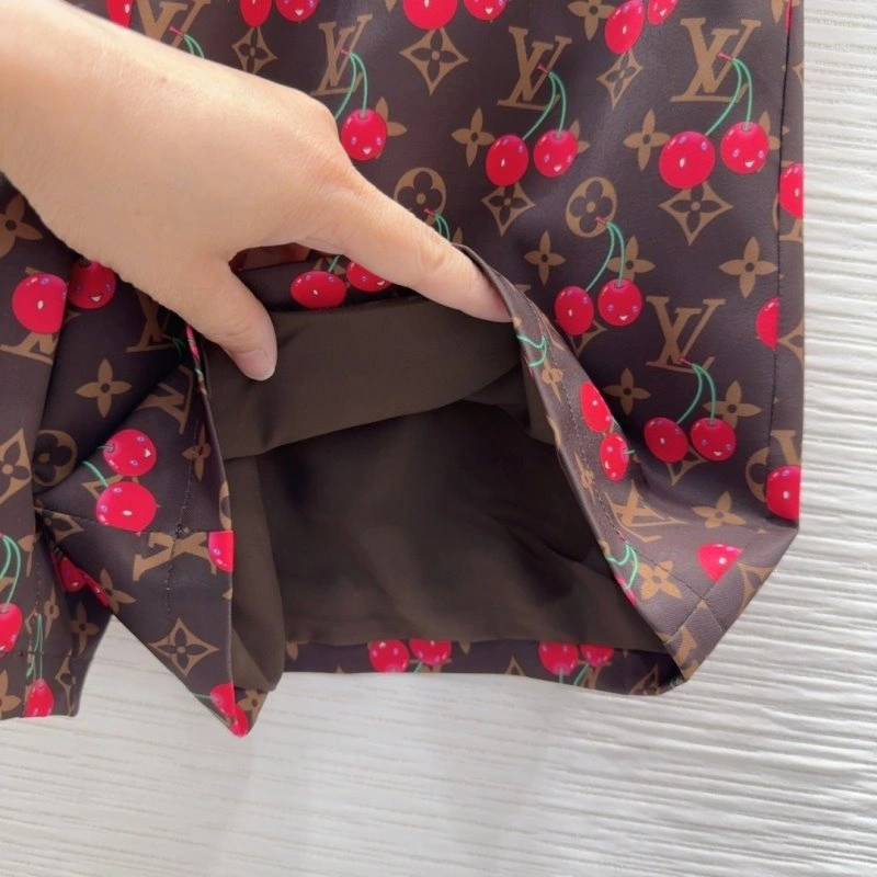 Low-cost Louis Vuitton Short Pants