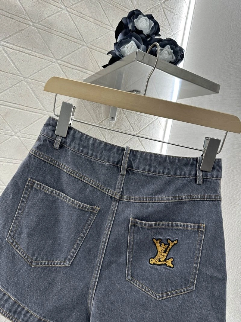 Cut-rate Louis Vuitton Short Pants