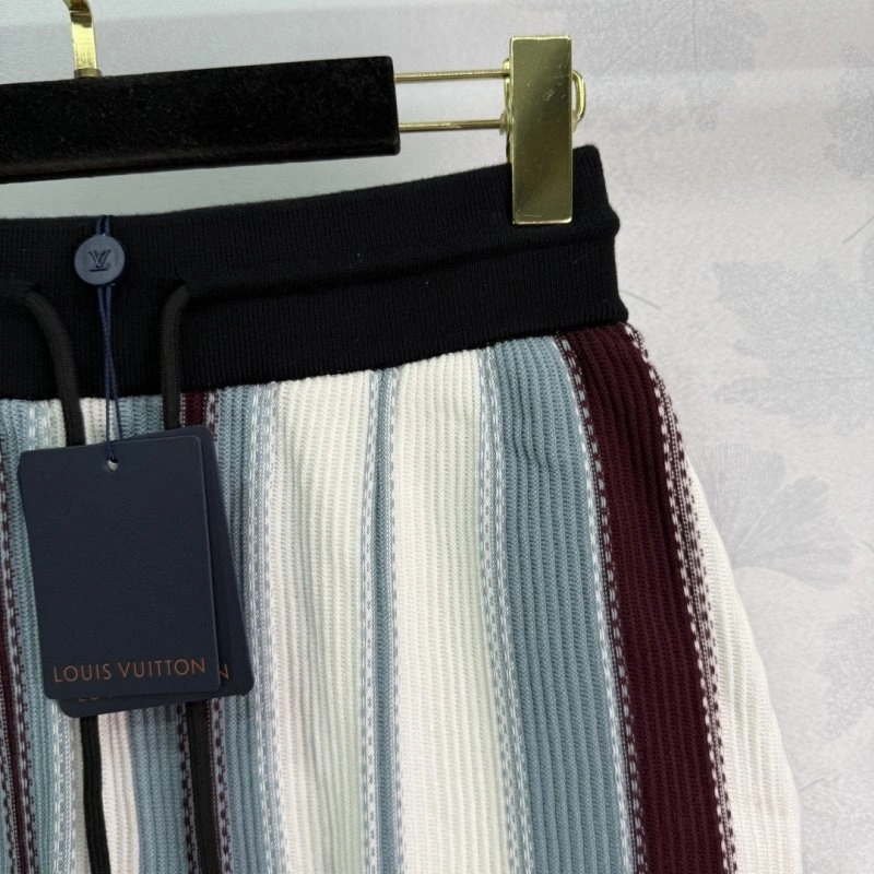 Exact replica Louis Vuitton Short Pants