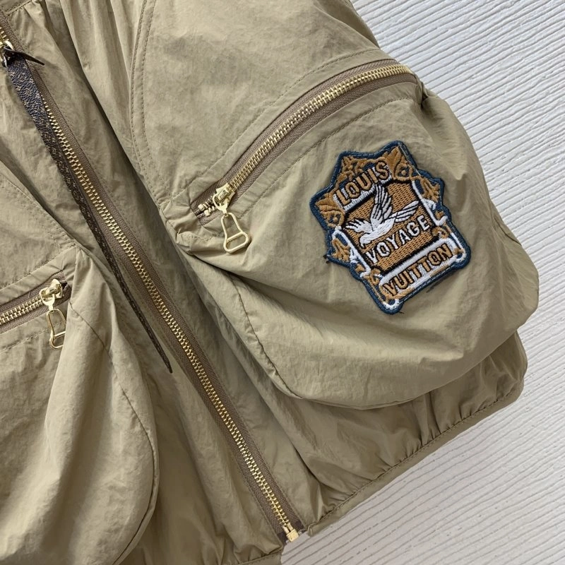 Value-priced Louis Vuitton Short Pants
