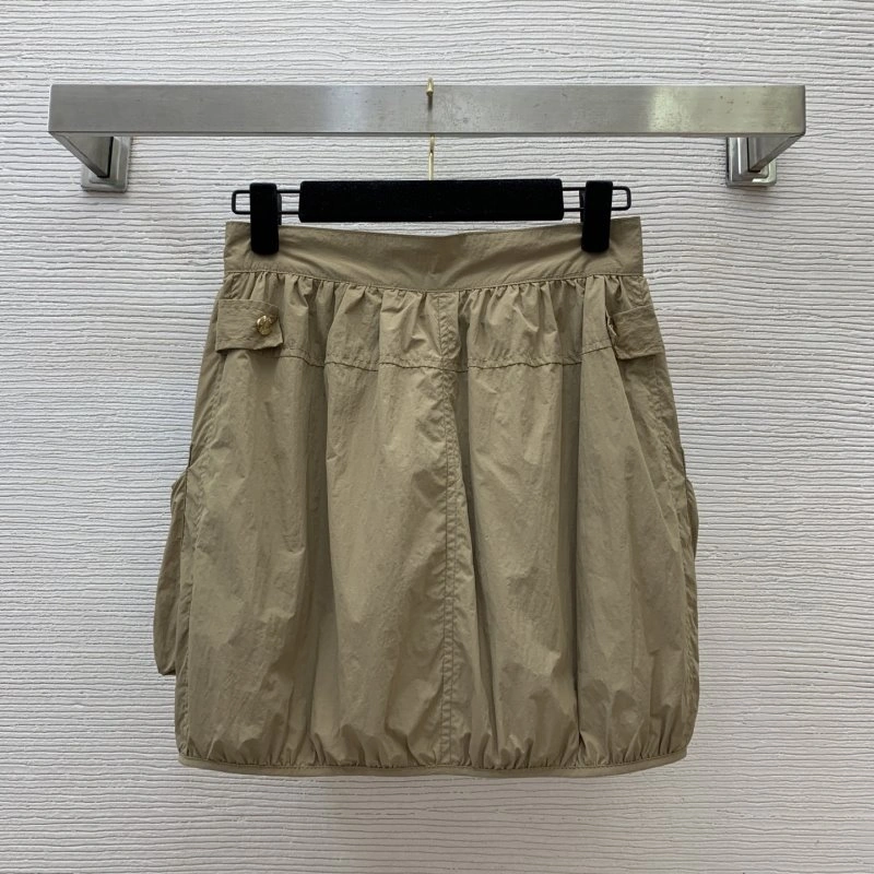 Value-priced Louis Vuitton Short Pants