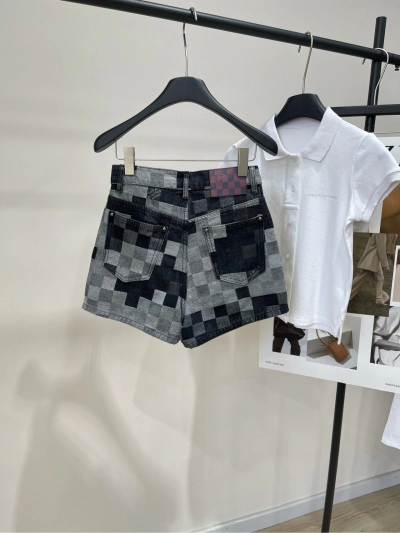 Cut-rate Louis Vuitton Short Pants