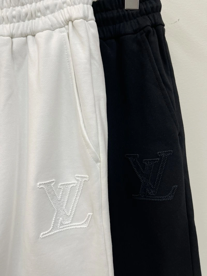 Low-cost Louis Vuitton Short Pants