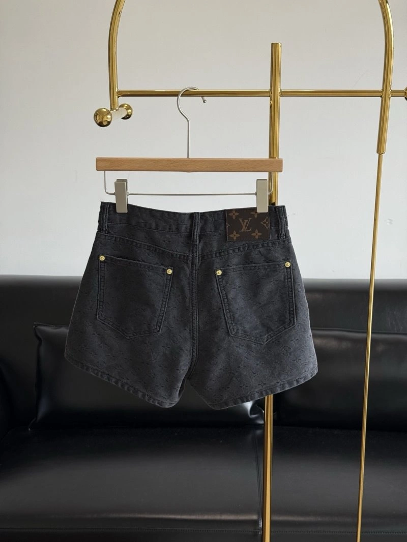 Cut-rate Louis Vuitton Short Pants