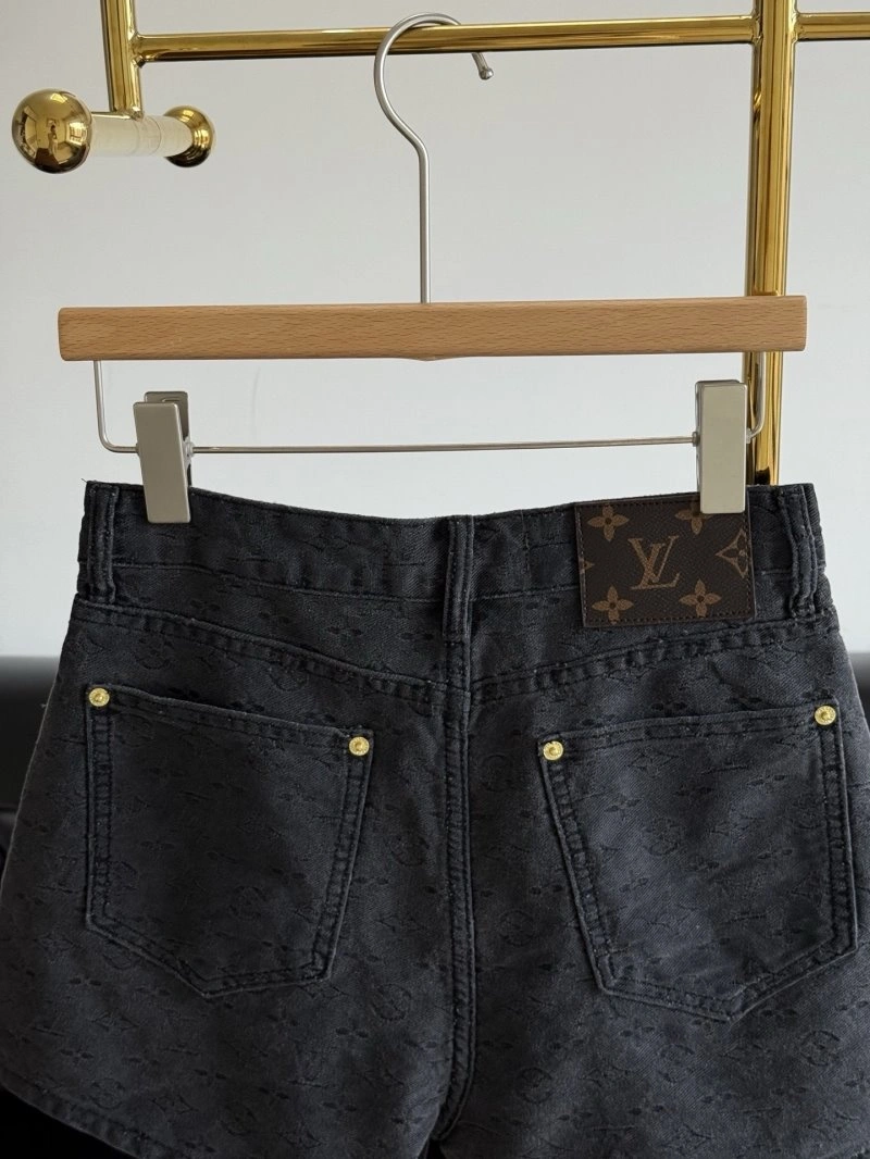 Cut-rate Louis Vuitton Short Pants
