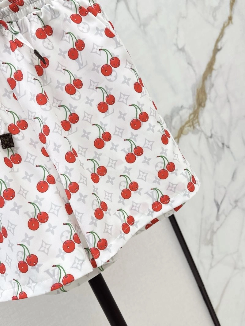 Inexpensive Louis Vuitton Short Pants