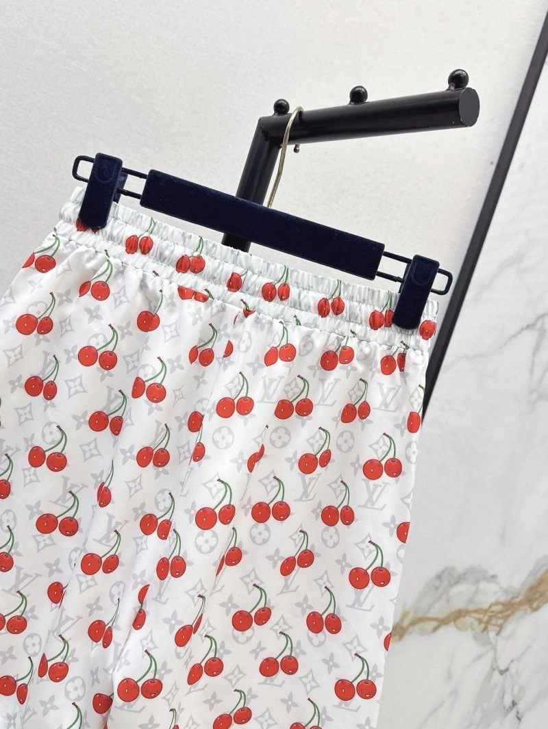 Inexpensive Louis Vuitton Short Pants