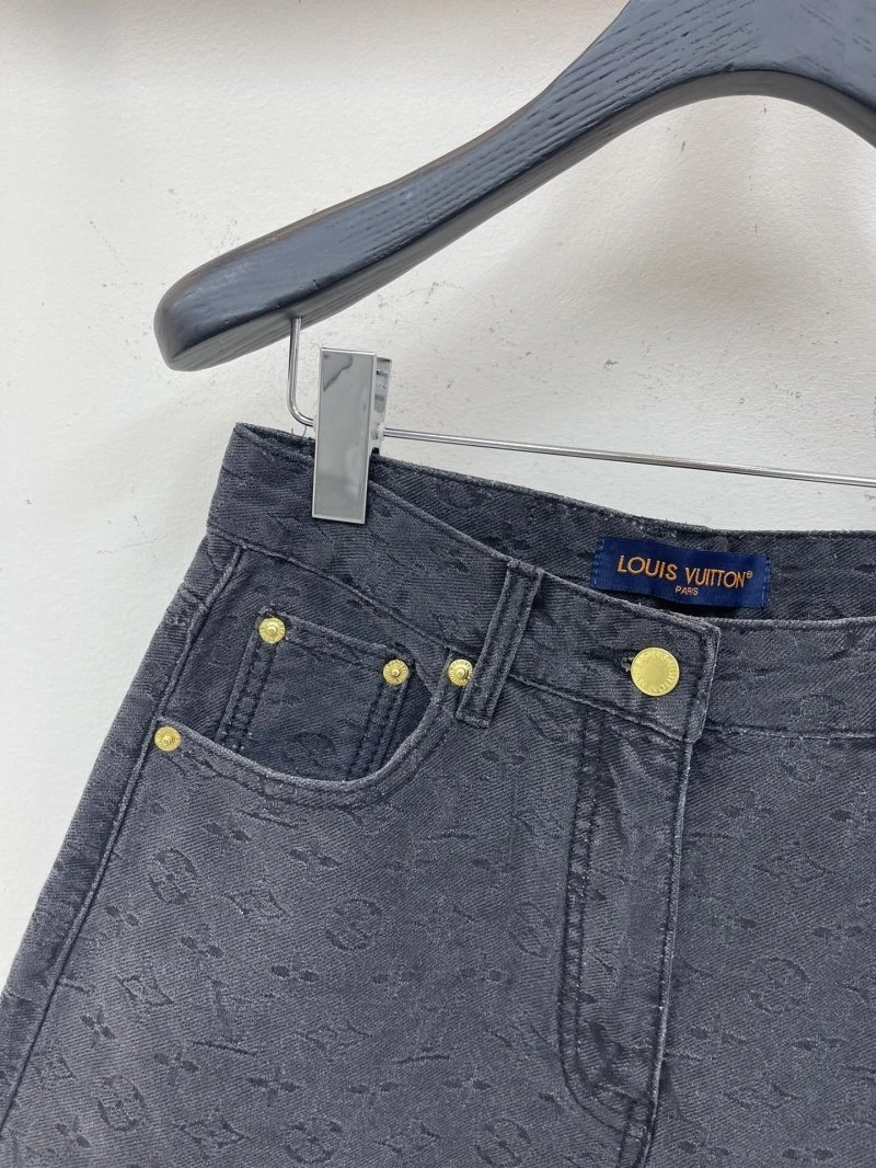 Bargain Louis Vuitton Short Pants