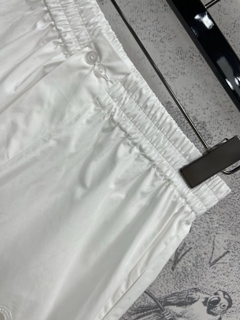Exact replica Louis Vuitton Short Pants