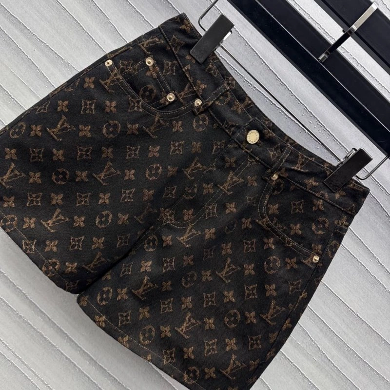 Indistinguishable Louis Vuitton Short Pants