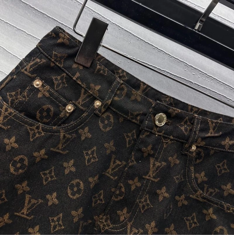 Indistinguishable Louis Vuitton Short Pants