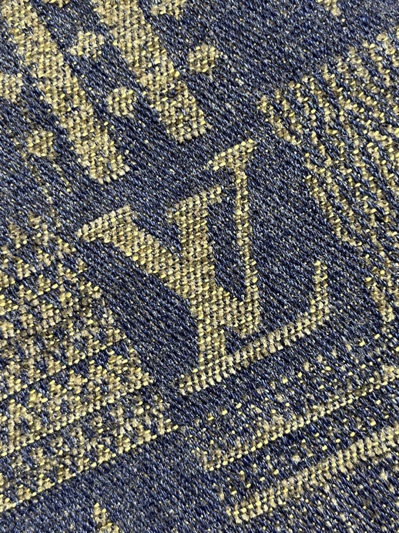 Inexpensive Louis Vuitton Short Pants