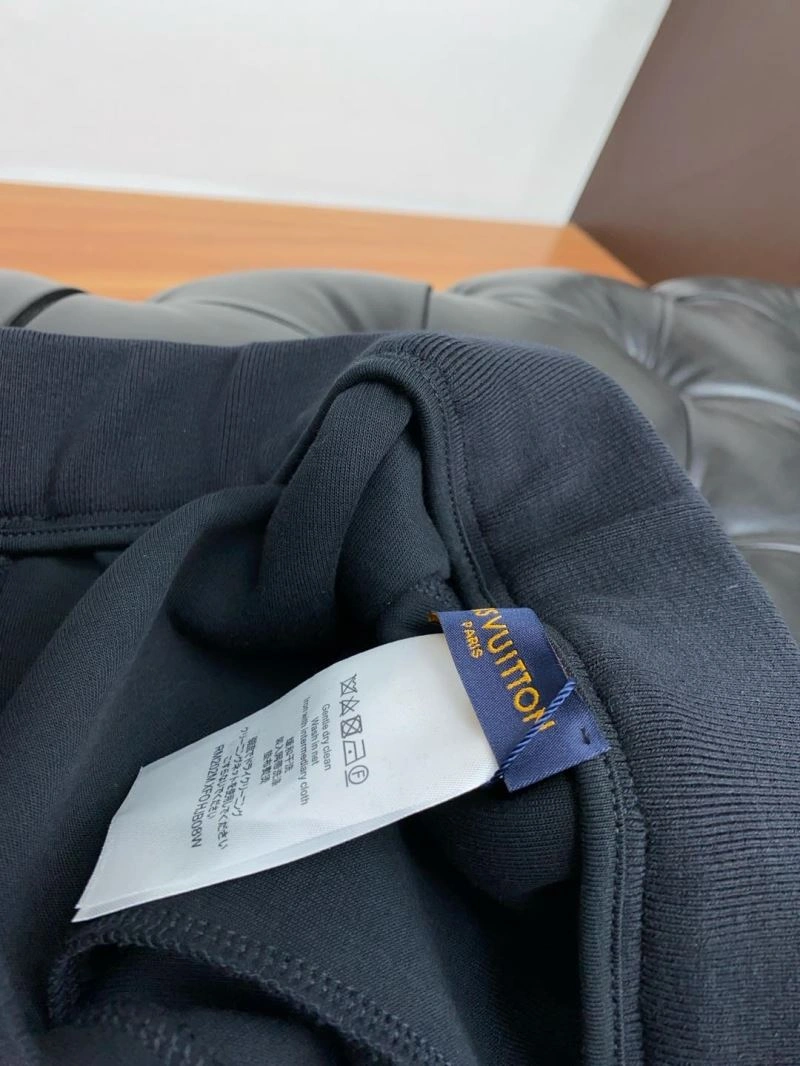 Cut-rate Louis Vuitton Short Pants