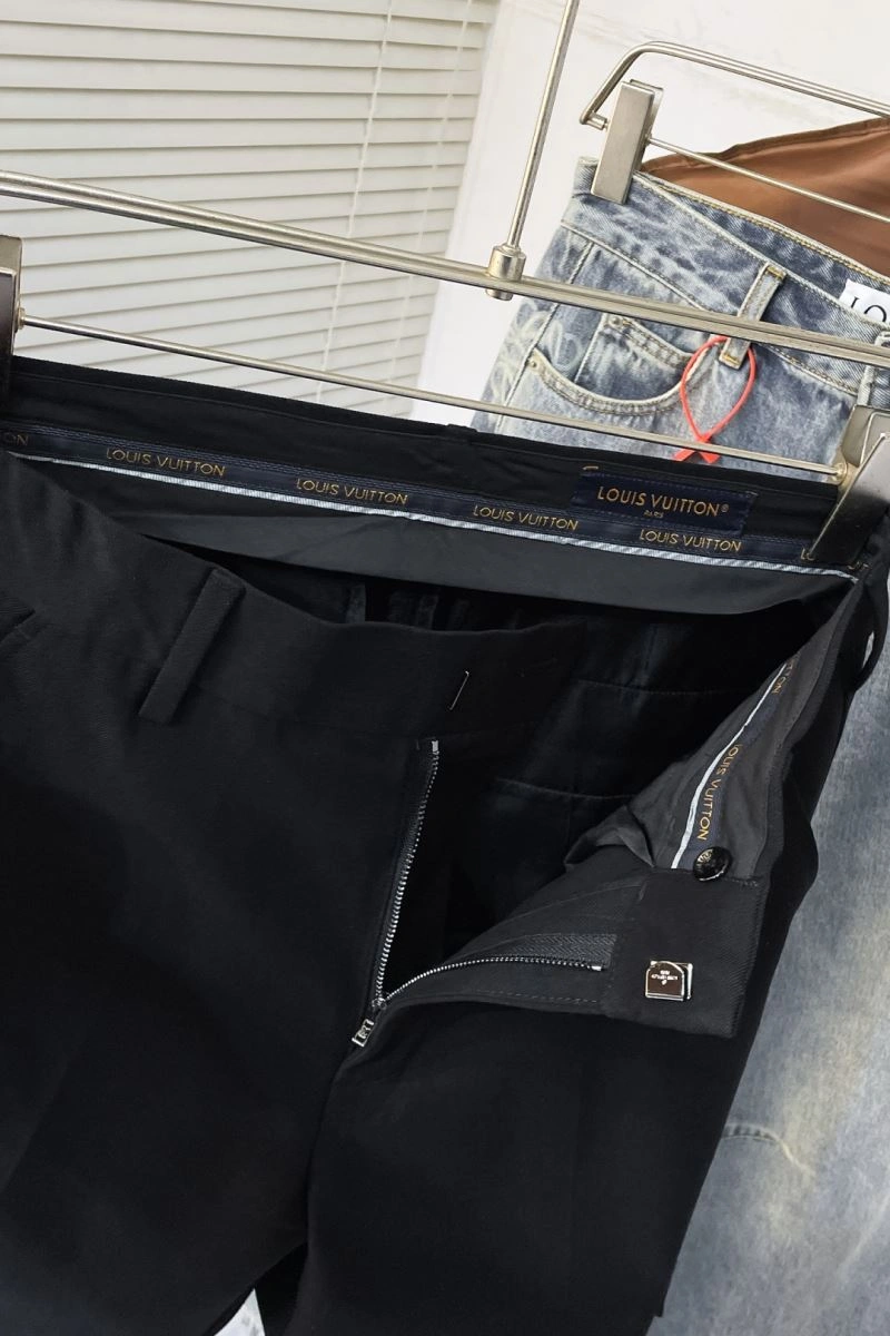 Real Louis Vuitton Short Pants