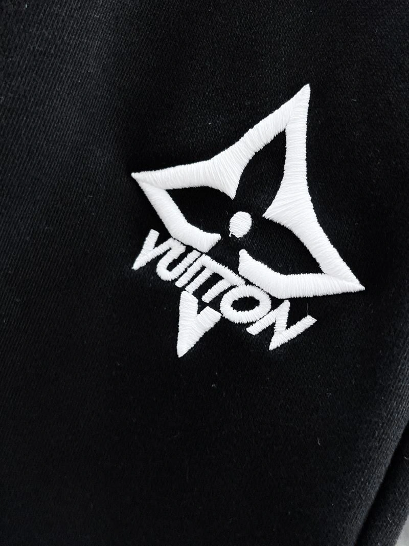Top mirror Louis Vuitton Short Pants