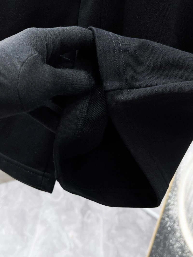 Top mirror Louis Vuitton Short Pants