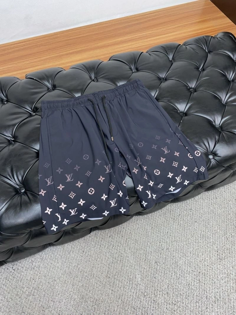 Value-priced Louis Vuitton Short Pants