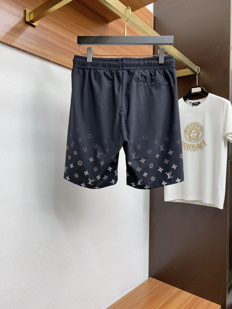 Value-priced Louis Vuitton Short Pants