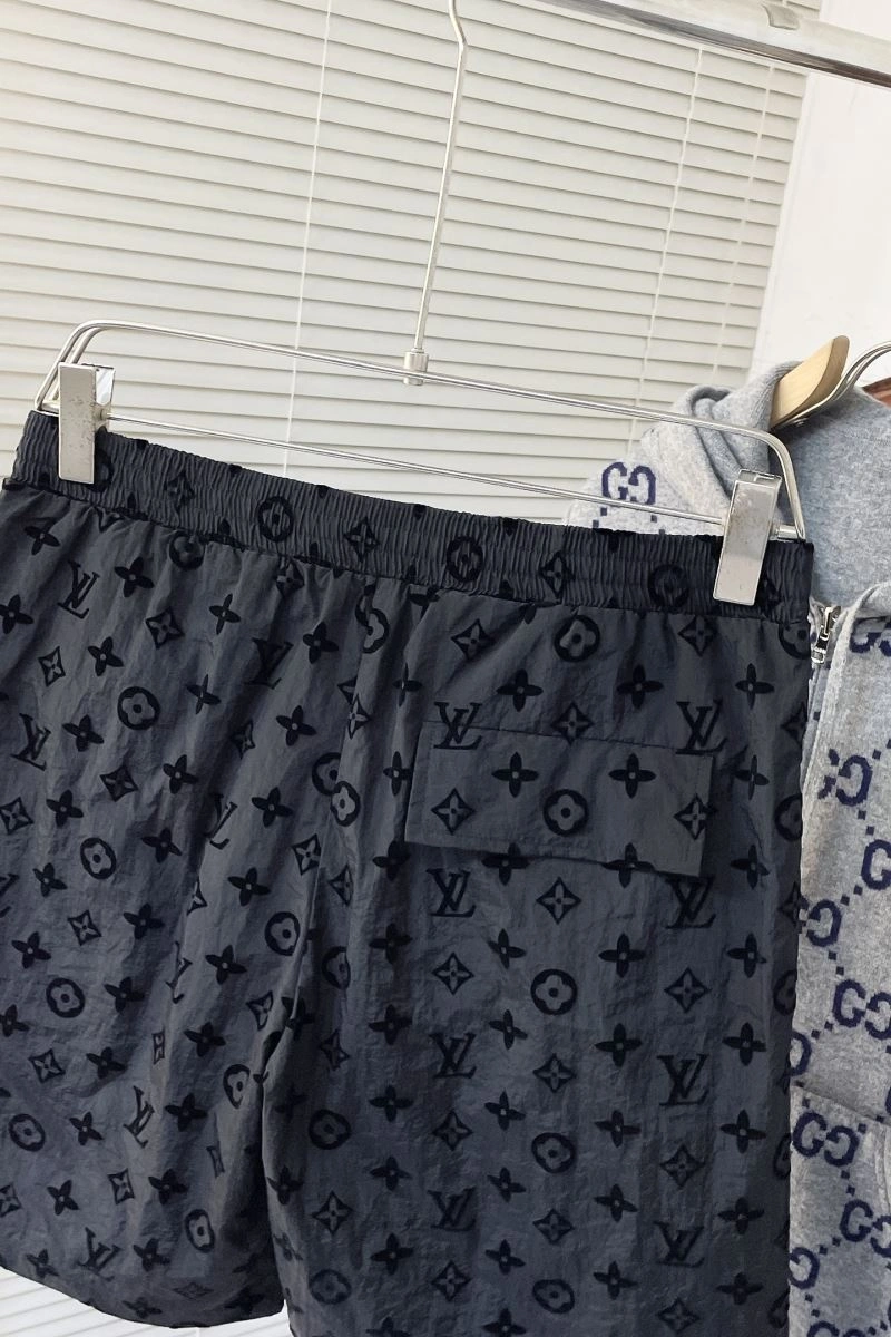 Brand-authenticated Louis Vuitton Short Pants