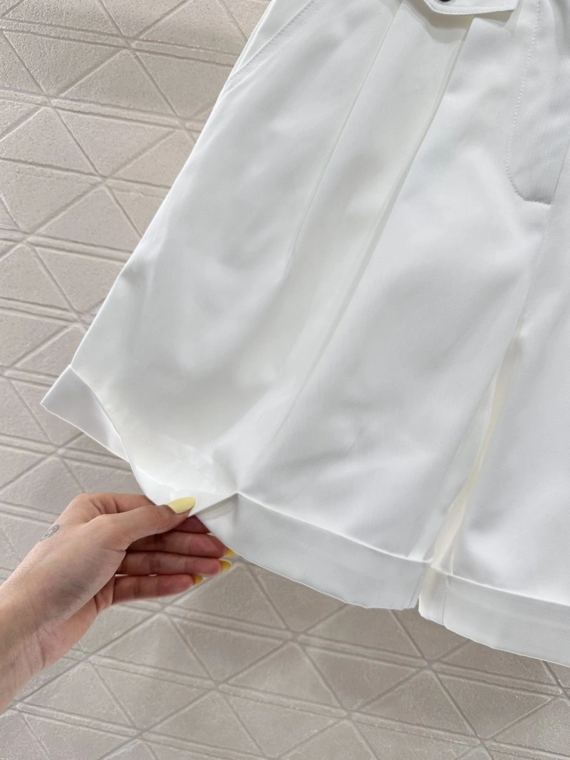 Budget-friendly Louis Vuitton Short Pants