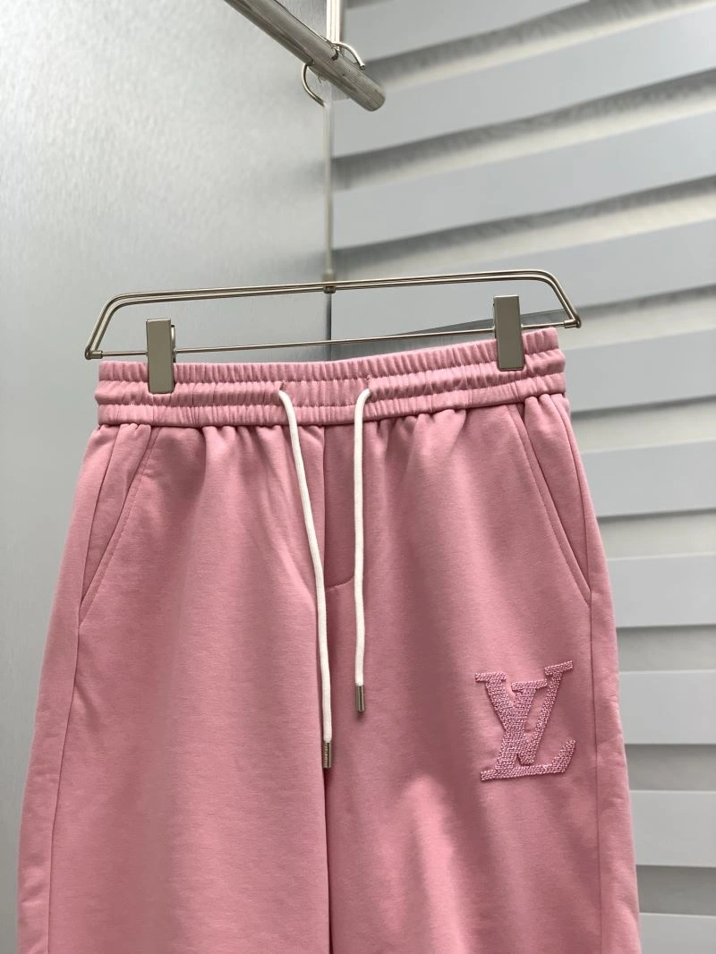Value-priced Louis Vuitton Short Pants