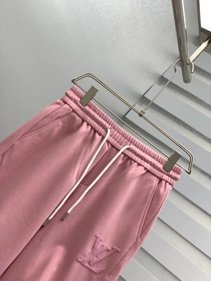 Value-priced Louis Vuitton Short Pants