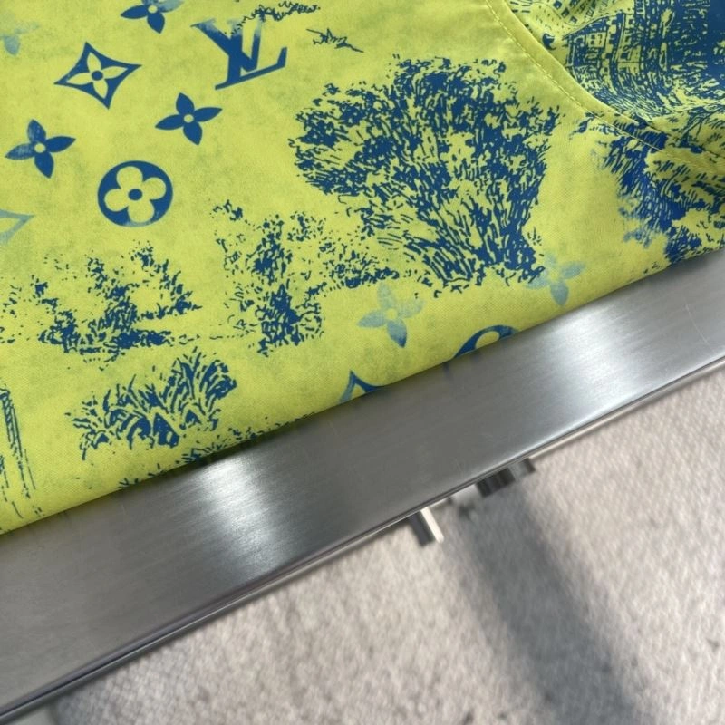 Brand-authenticated Louis Vuitton Short Pants