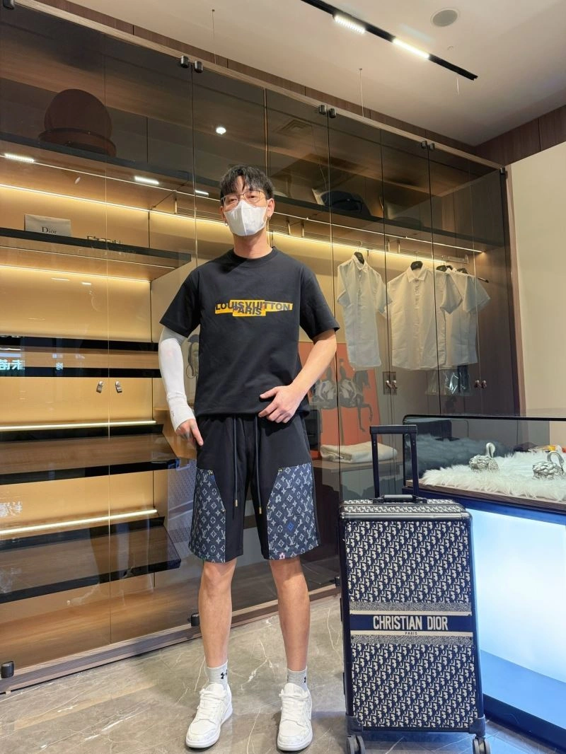 Top mirror Louis Vuitton Short Pants