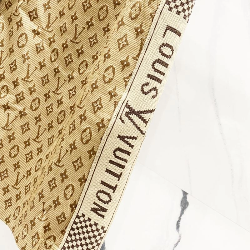 Original Louis Vuitton Short Pants