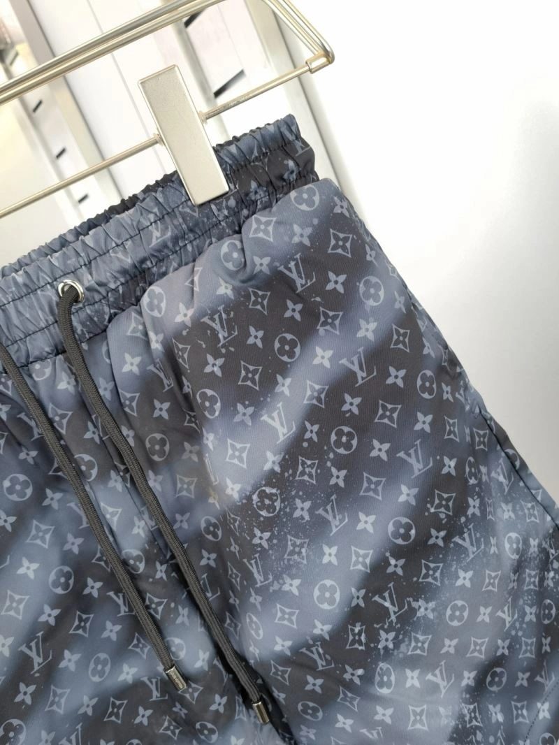 Value-priced Louis Vuitton Short Pants
