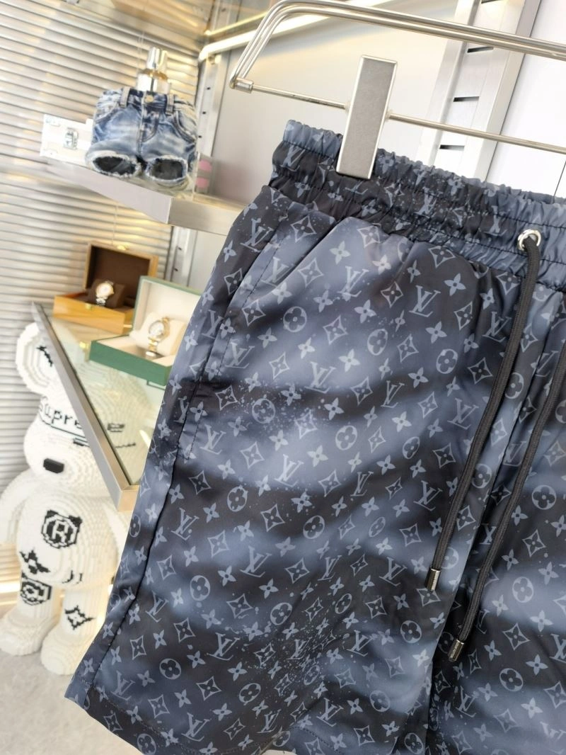 Value-priced Louis Vuitton Short Pants