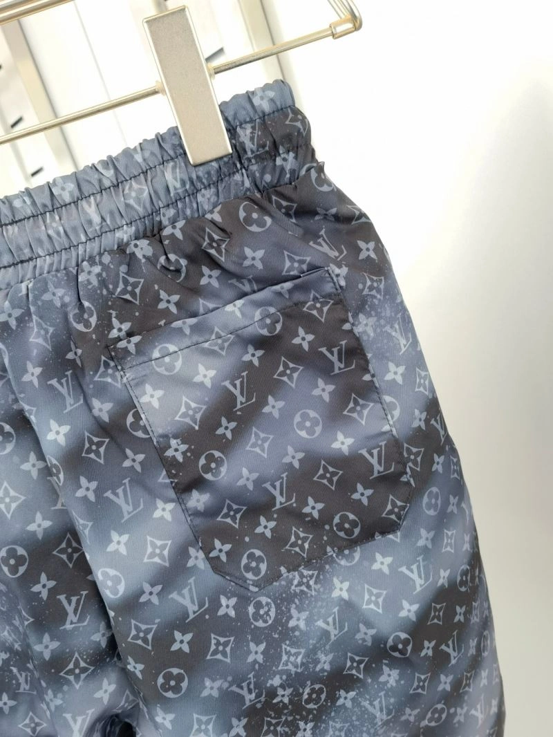 Value-priced Louis Vuitton Short Pants