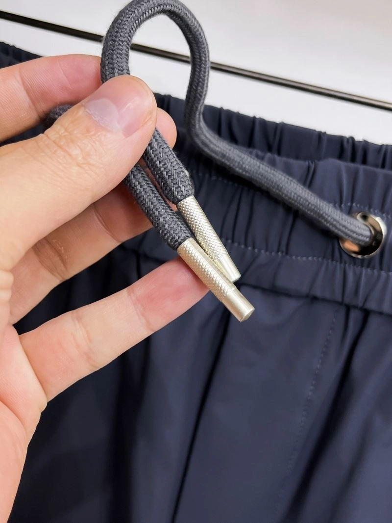 Value-priced Louis Vuitton Short Pants