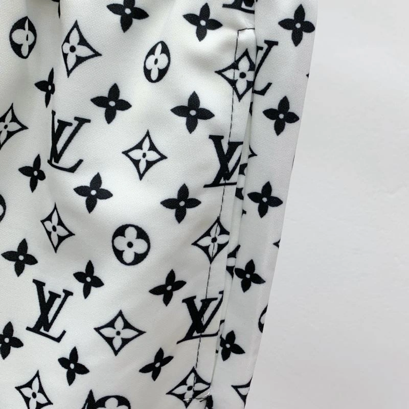 Top match Louis Vuitton Short Pants