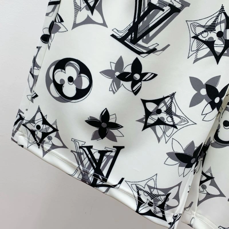 Brand-authenticated Louis Vuitton Short Pants