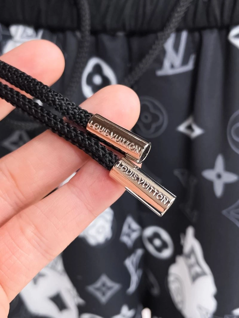 Brand-authenticated Louis Vuitton Short Pants