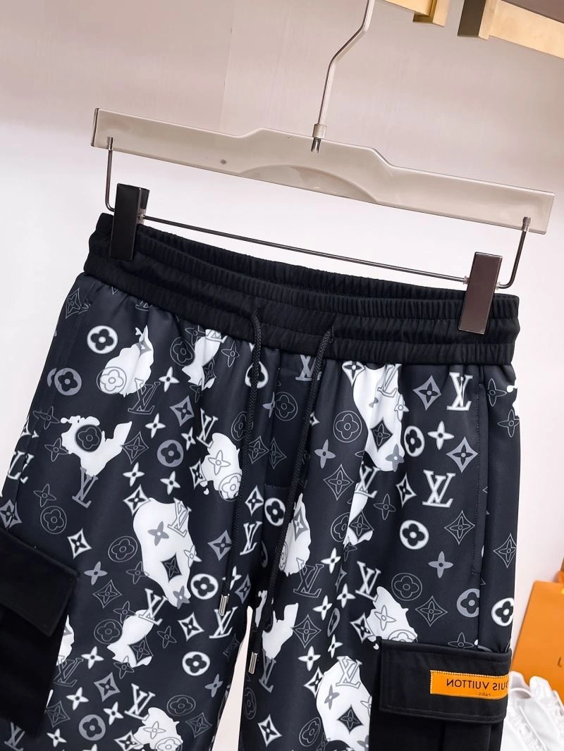 Brand-authenticated Louis Vuitton Short Pants