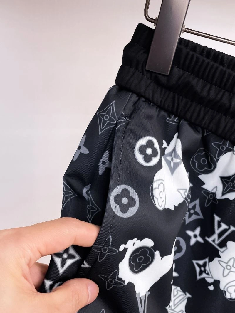 Brand-authenticated Louis Vuitton Short Pants
