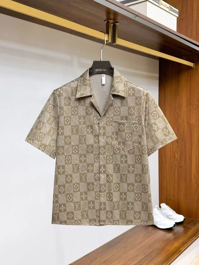 Indistinguishable Louis Vuitton Short Suits