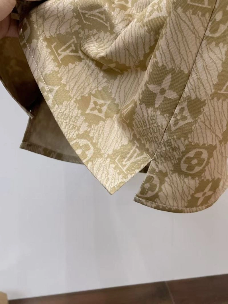 Indistinguishable Louis Vuitton Short Suits