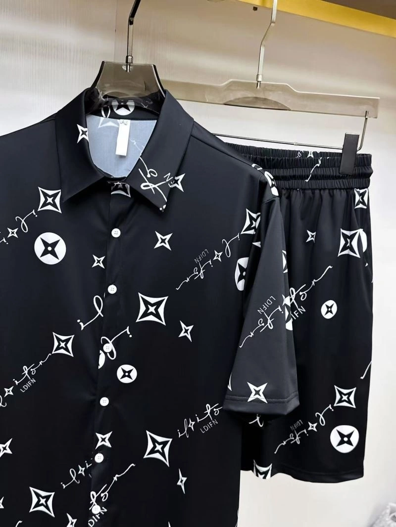 Precise copy Louis Vuitton Short Suits