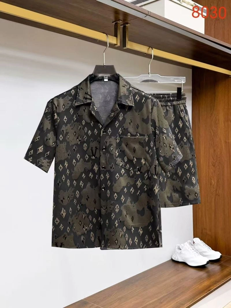 Top match Louis Vuitton Short Suits