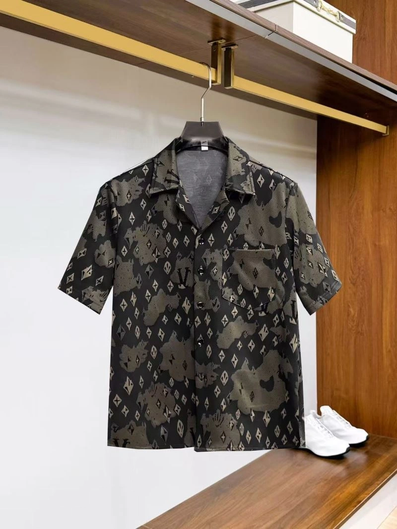 Top match Louis Vuitton Short Suits