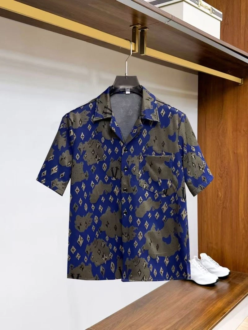 Accurate model Louis Vuitton Short Suits